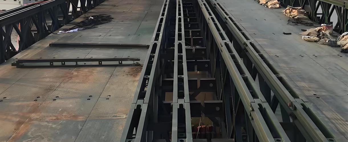 What are the primary materials used in Modular Bailey bridges?, China ...