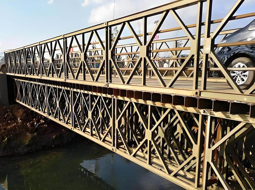 What are the typical load capacities of different Bailey bridge models ...