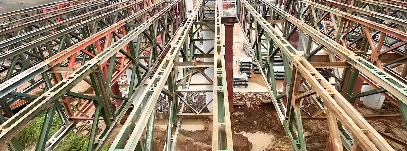 What are the typical dimensions and weight of standard Bailey bridge ...