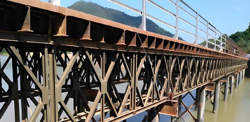 How do different steel alloys affect the load-bearing capacity of Bailey bridges?, China ...